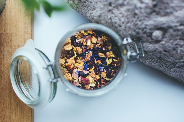 10 Warm and Comforting Herbal Tea Recipes to Improve Sleep