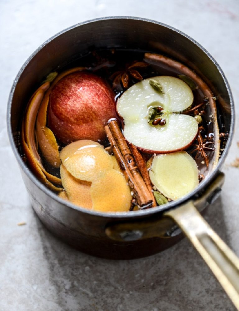 12 Fall Simmer Pot Recipes to Make Your Home Smell Cozy • Sarah Blooms