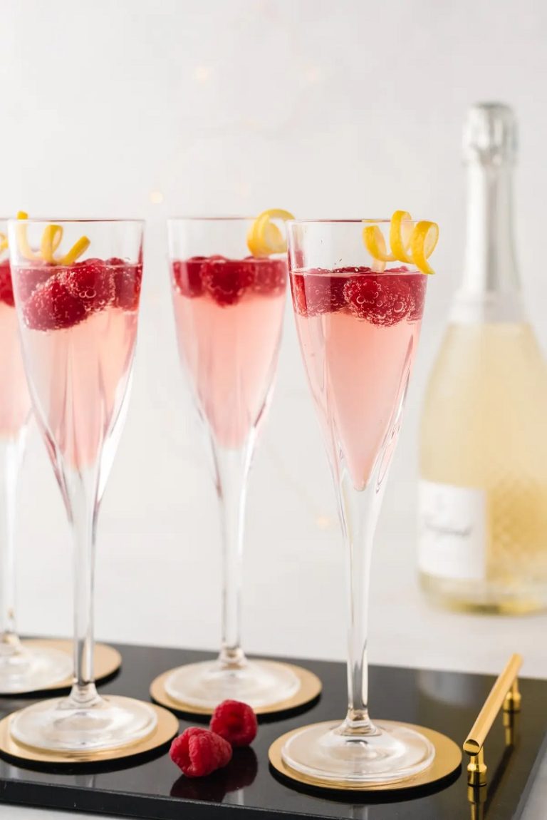17 Best Low-Calorie Cocktails Perfect for Any Occasion • Sarah Blooms