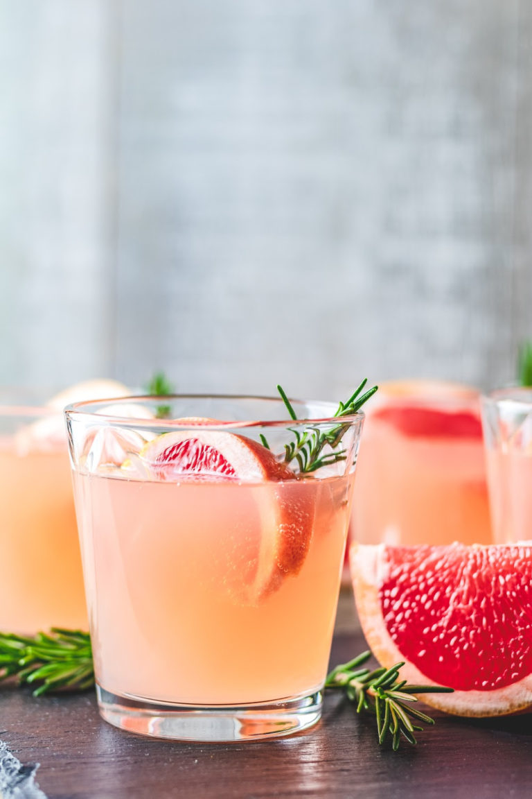 20 Best Diet-Friendly Fruity Cocktails You Need to Try This Summer ...